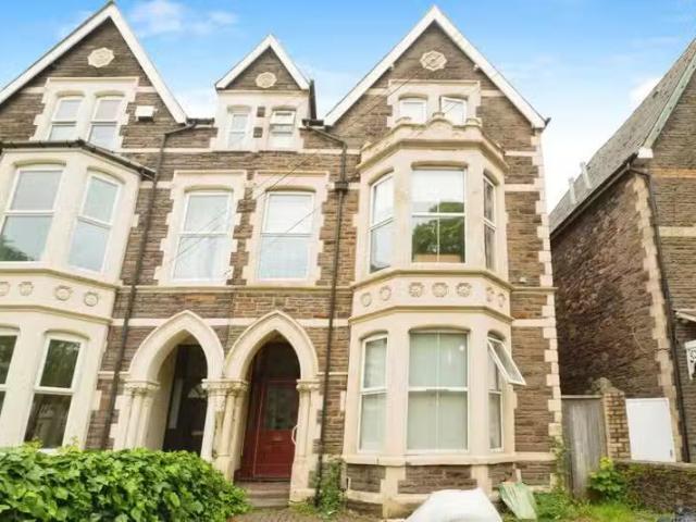 1 bedroom flat for rent in Richmond Road, Roath, Cardiff, CF24