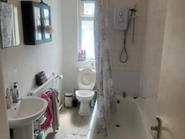 1 bedroom flat for rent in Richmond Road, Roath, Cardiff, CF24