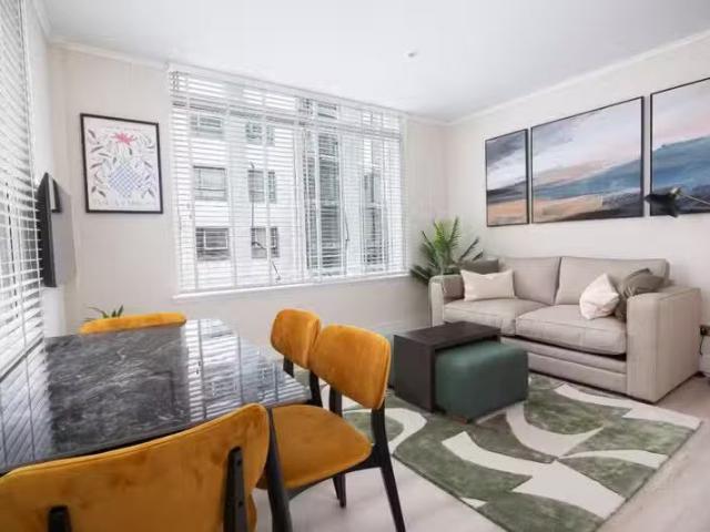 1 bedroom flat for rent in River House, 119 121 Minories, EC3N