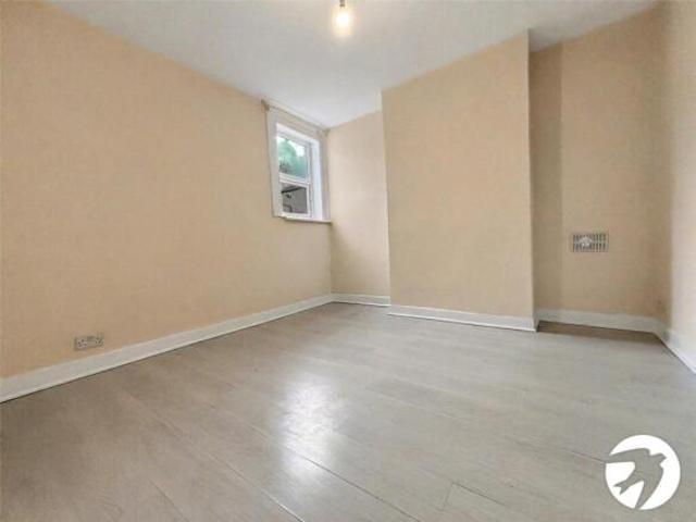 1 bedroom flat for rent in Riverdale Road, Erith, DA8