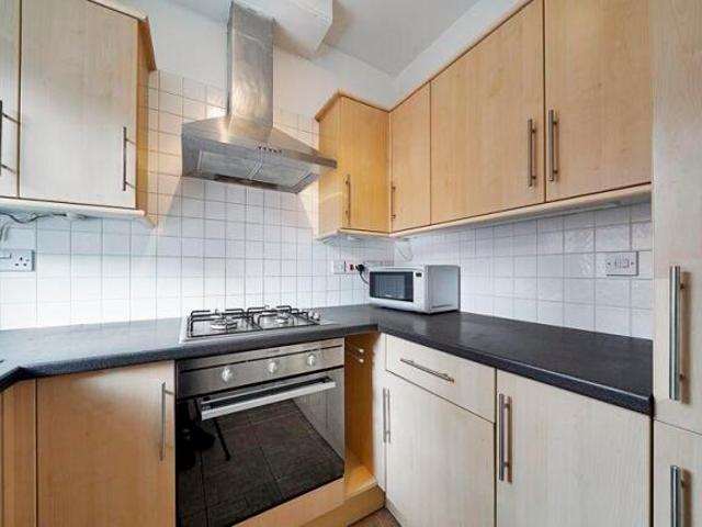 1 bedroom flat for rent in Roman Road, Bow, E3