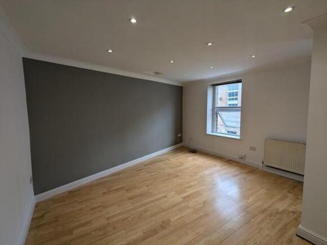 1 bedroom flat for rent in Rook House, Huddersfield, HD1