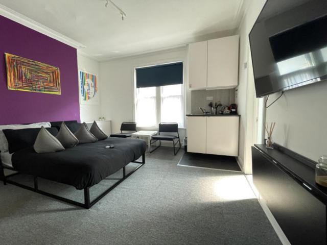 1 bedroom flat for rent in Rooms Available, Southcote Road 8, BH1
