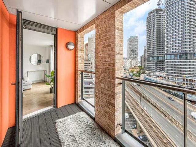 1 bedroom flat for rent in Roosevelt Tower, Williamsburg Tower, E14
