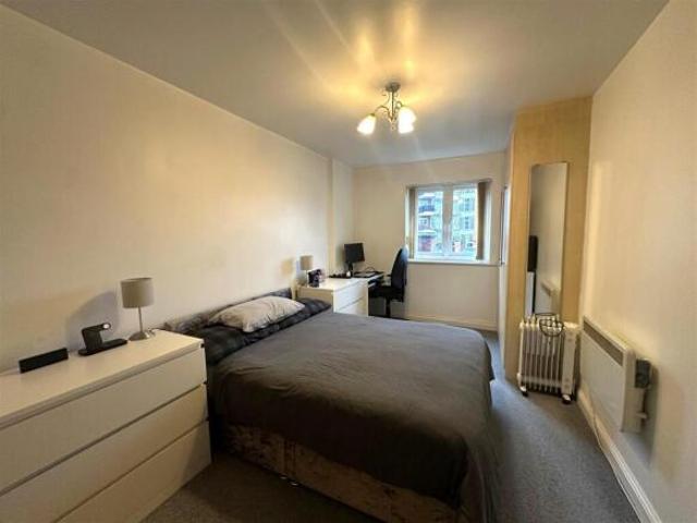 1 bedroom flat for rent in Rockwell Court, The Gateway, Watford, WD18