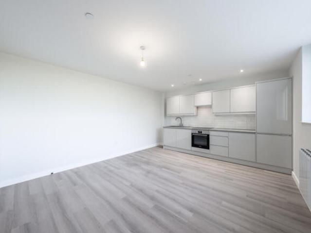 1 bedroom flat for rent in Roebuck House, Roebuck Close, Portsmouth, City Of Portsmouth, PO6