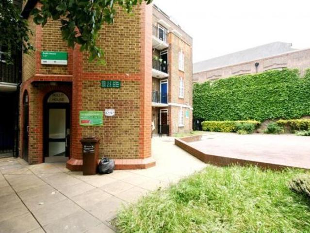 1 bedroom flat for rent in Rollit House Rollit Street, Holloway, N7