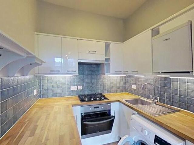 1 bedroom flat for rent in Rossie Place, Edinburgh, EH7