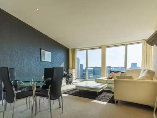 1 bedroom flat for rent in Rotunda, 150 New Street, Birmingham.