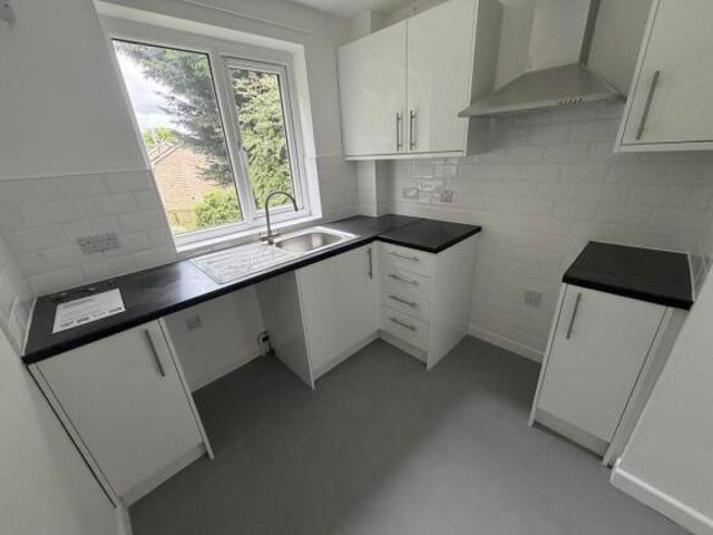 1 bedroom flat for rent in Rowantree Drive, BRADFORD, BD10