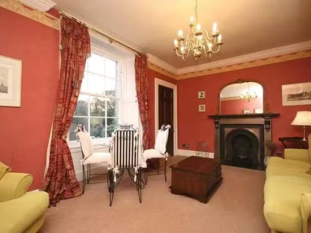 1 bedroom flat for rent in Royal Terrace, Edinburgh, EH7