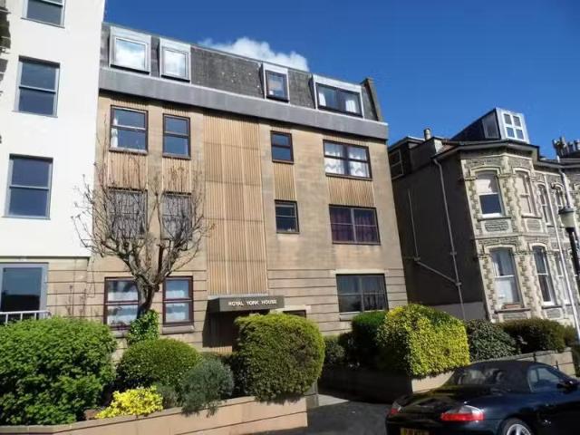 1 bedroom flat for rent in Royal York Villas, Clifton, BS8