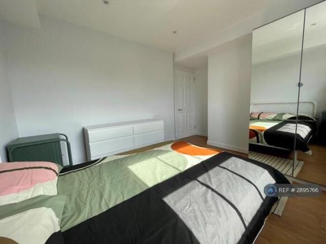 1 bedroom flat for rent in Royal College Street, London, NW1