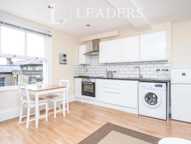 1 bedroom flat for rent in Royal Crescent Road, Southampton, SO14