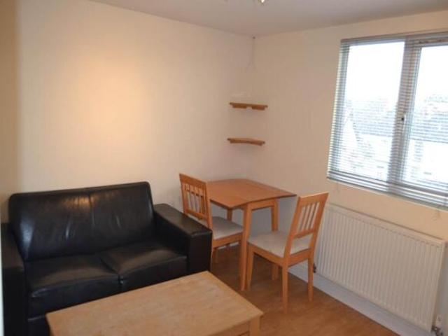 1 bedroom flat for rent in Russell Street, Roath, Cardiff, CF24