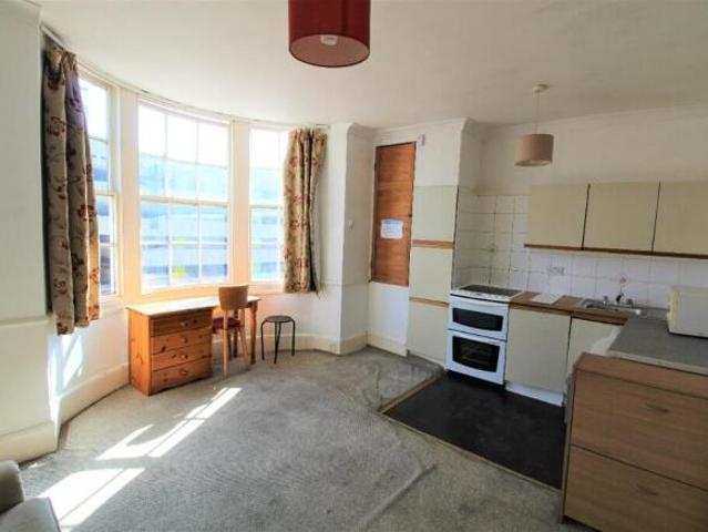 1 bedroom flat for rent in Russell Square, Brighton, BN1