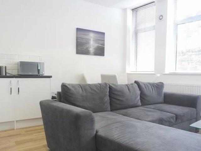 1 bedroom flat for rent in Scale Lane Hull HU1