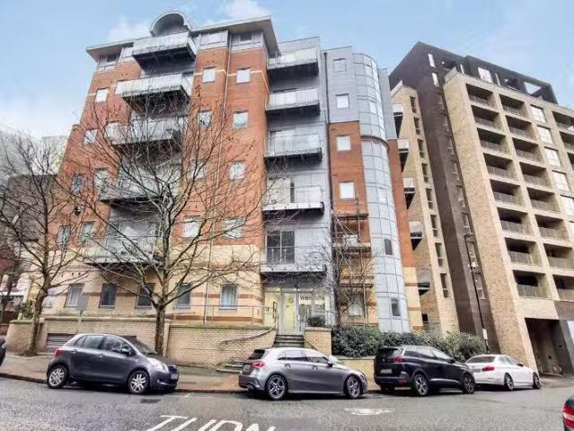 1 bedroom flat for rent in Scarbrook Road, Croydon, CR0