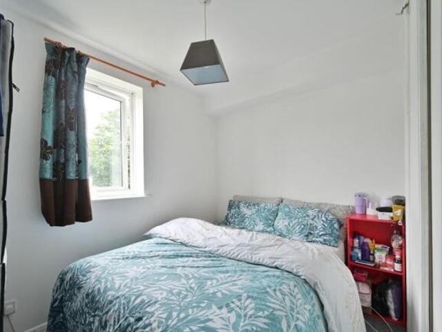 1 bedroom flat for rent in Sandown Road, Watford, WD24
