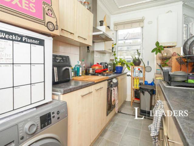 1 bedroom flat for rent in Sandmere Road, London, SW4