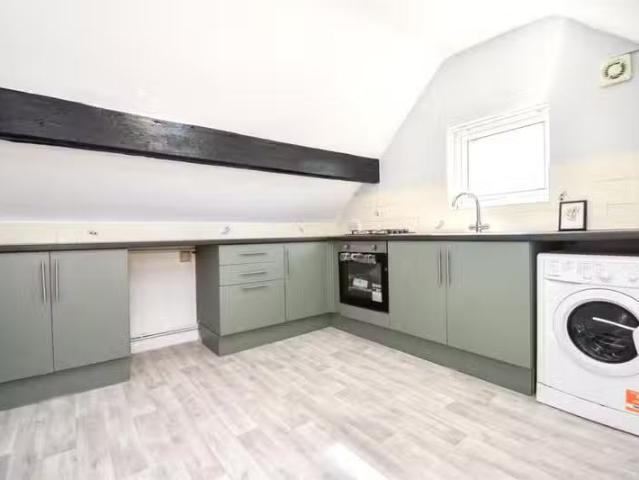 1 bedroom flat for rent in Sandringham Avenue, Hoylake, Wirral.