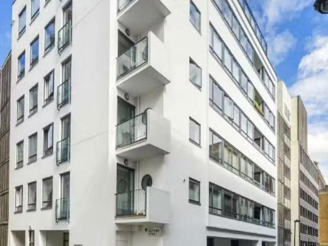 1 bedroom flat for rent in Saffron Hill, Clerkenwell, EC1N