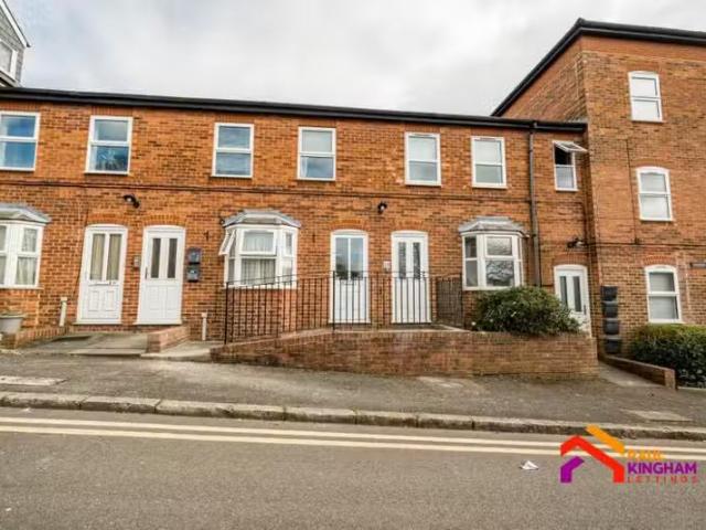 1 bedroom flat for rent in Saffron Road, High Wycombe, HP13
