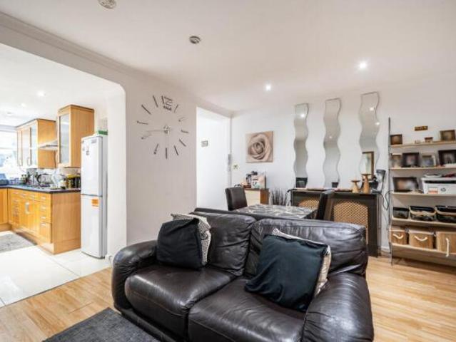 1 bedroom flat for rent in Salusbury Road, London, NW6