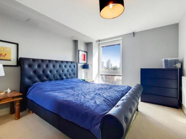 1 bedroom flat for rent in Salamanca Place, SE1, Vauxhall, London, SE1