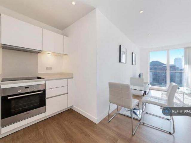1 bedroom flat for rent in Sargasso Court, London, E3