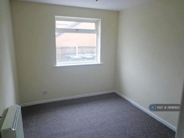1 bedroom flat for rent in Savick Avenue, Bolton, BL2