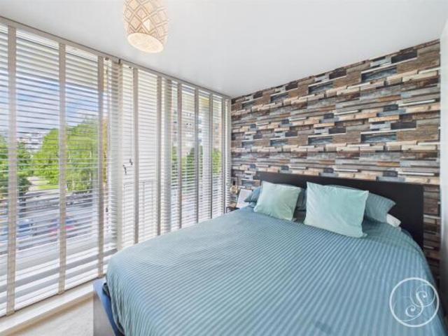 1 bedroom flat for rent in Saxton Gardens, The Avenue, Leeds, LS9
