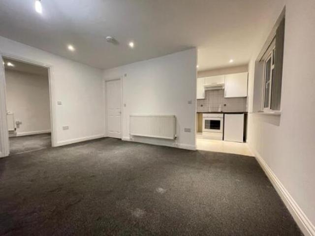 1 bedroom flat for rent in Saxon Way, Headington, Oxford, OX3
