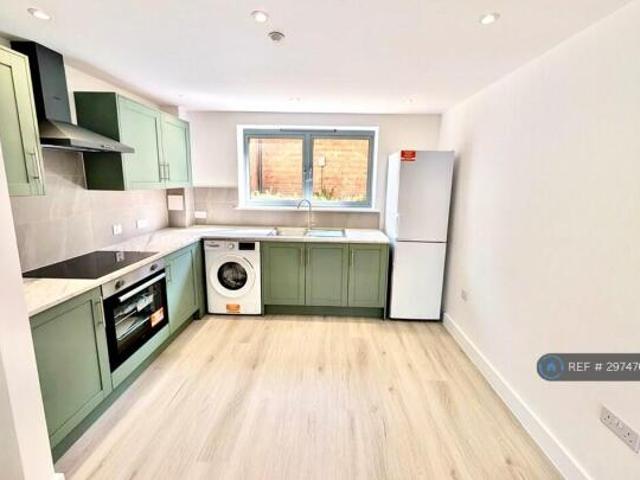 1 bedroom flat for rent in Sea Court, Margate, CT9
