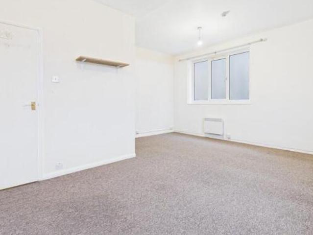 1 bedroom flat for rent in Seabrook Road, Hythe, CT21