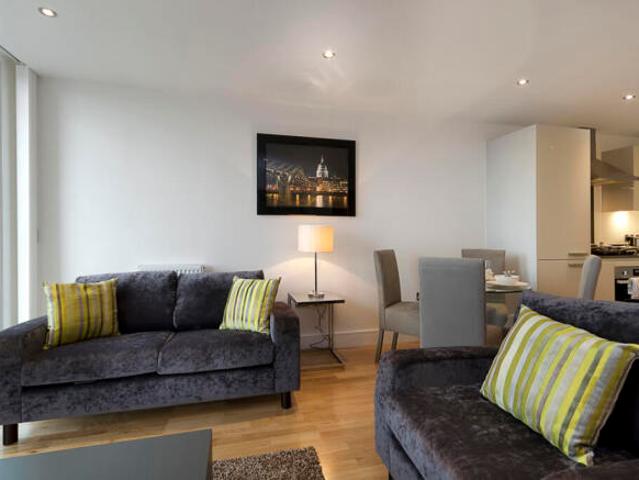 1 bedroom flat for rent in Seager Place, Deptford Bridge, SE8