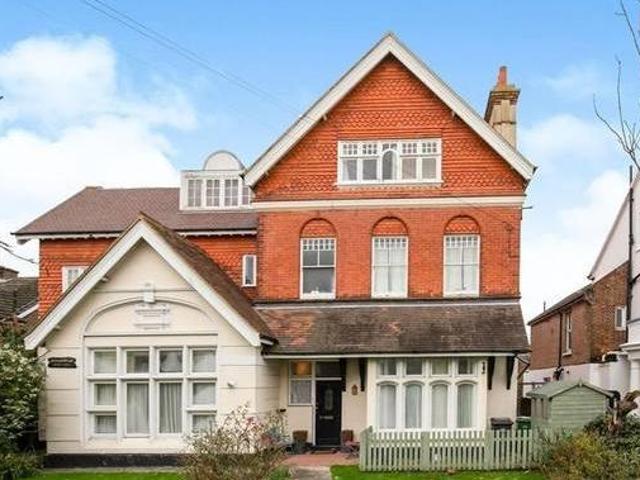 1 bedroom flat for rent in Sedlescombe Road South St LeonardsOnSea TN38