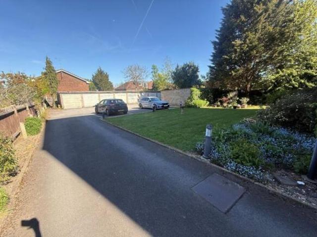 1 bedroom flat for rent in Sefton Court, Enfield, EN2