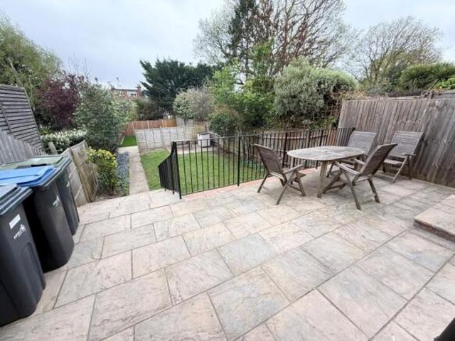 1 bedroom flat for rent in Selborne Road, N14