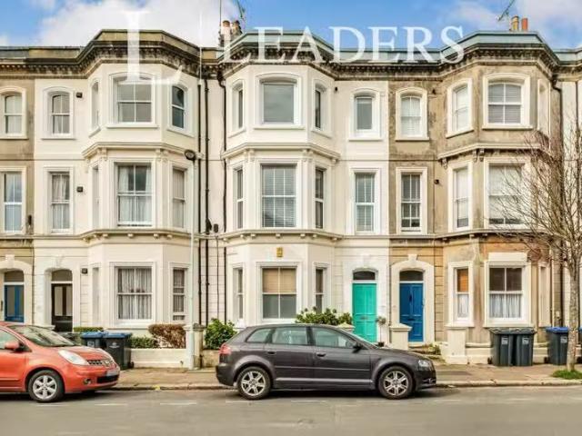 1 bedroom flat for rent in Selden Road, Worthing, BN11