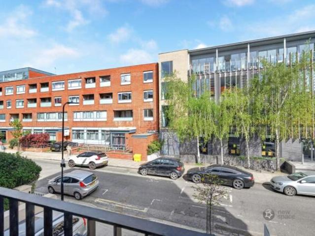 1 bedroom flat for rent in Shore Road, London Fields, E9