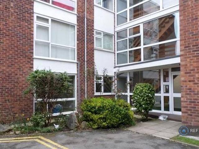 1 bedroom flat for rent in Shanklin House Manchester M21