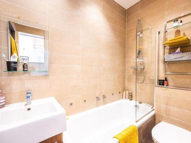1 bedroom flat for rent in Sharples Hall Street, Primrose Hill, London, NW1