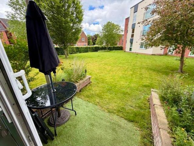 1 bedroom flat for rent in Sheen Gardens, Heald Point, Manchester, M22