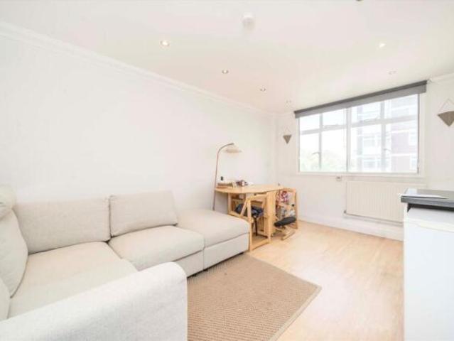 1 bedroom flat for rent in Shepherds Bush Green, Shepherds Bush, W12