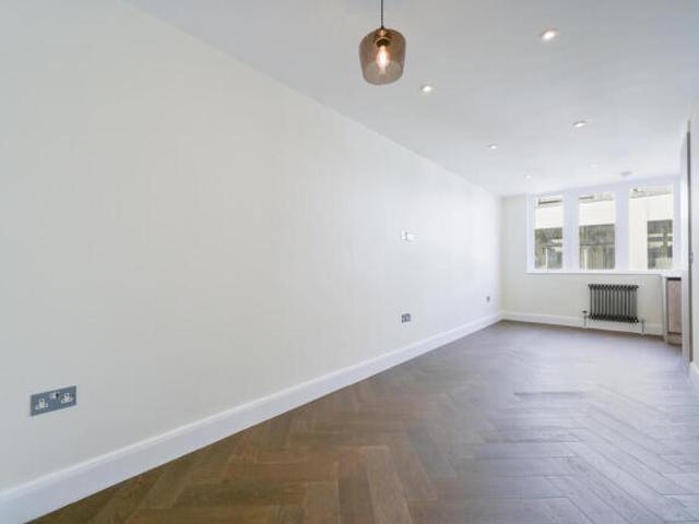 1 bedroom flat for rent in Shirland Mews, Maida Vale, London, W9