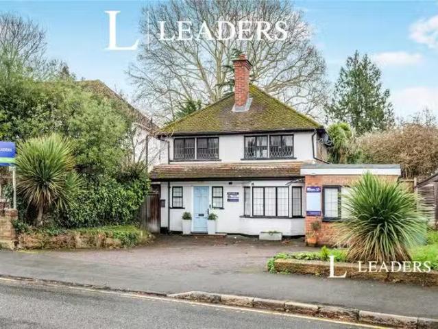 1 bedroom flat for rent in Sidney Road, Walton on Thames, KT12