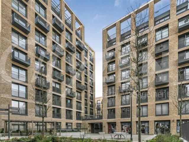 1 bedroom flat for rent in Signature House, 4 Jubilee Walk, London, WC1X