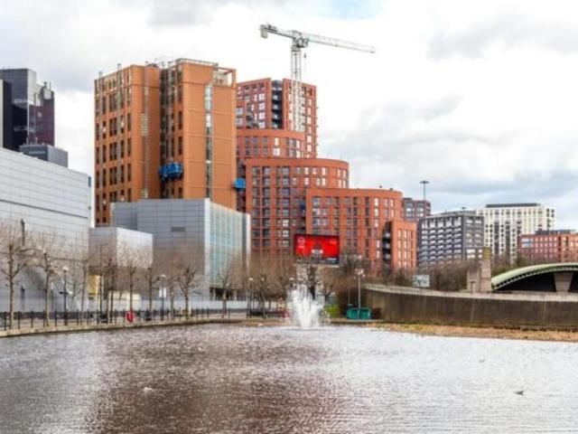 1 bedroom flat for rent in Silvocea Way, London, E14