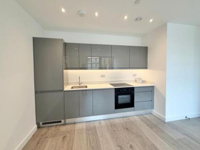 1 bedroom flat for rent in Silbury Boulevard, Technology House, MK9